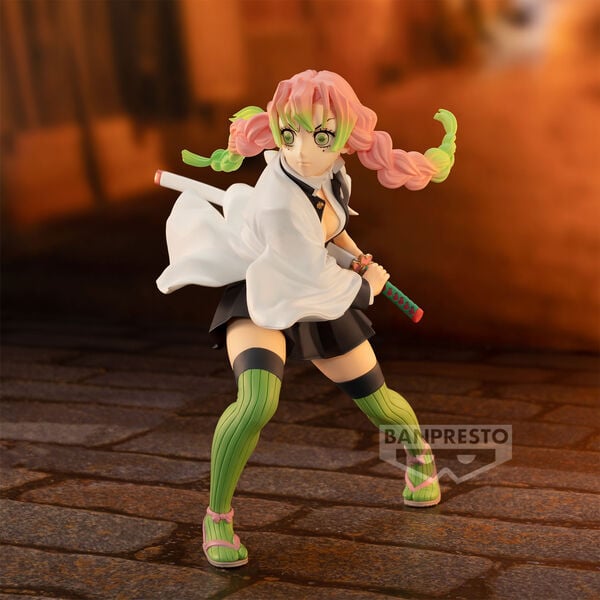 Demon Slayer: Kimetsu no Yaiba - Mitsuri Kanroji Figure | Crunchyroll Store