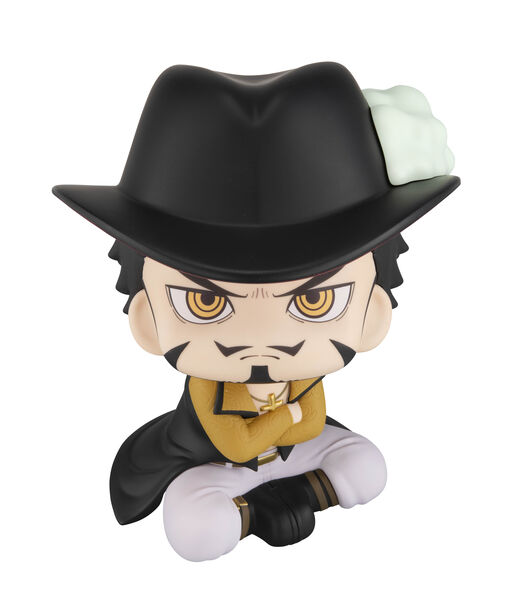 One Piece - Dracule Mihawk Look Up Figure | Crunchyroll Store