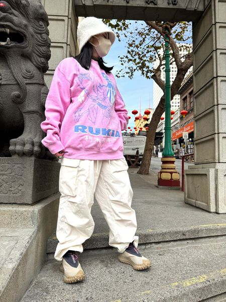 BLEACH - Rukia Butterfly Crew Fleece - Crunchyroll Exclusive ...