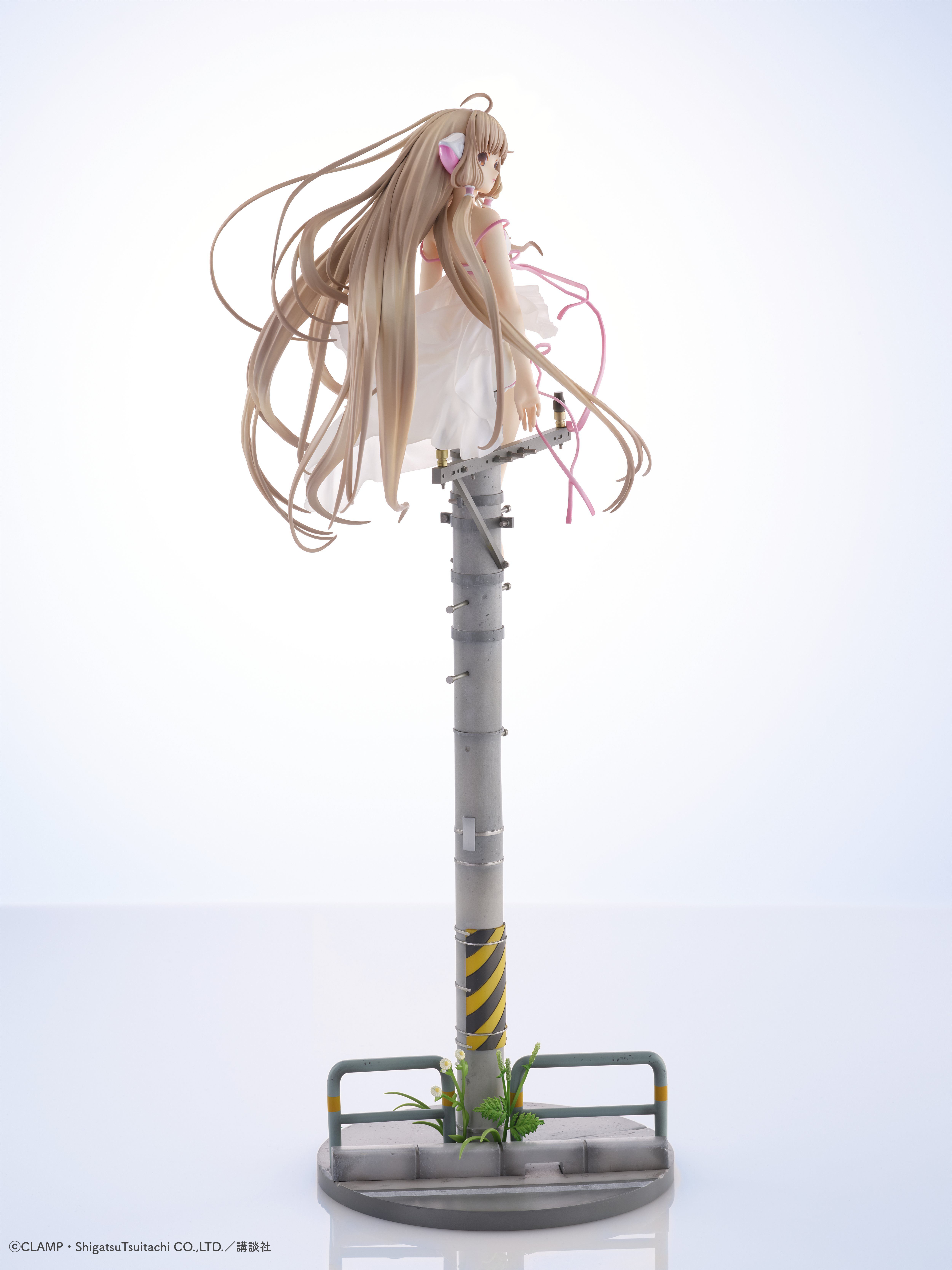 Chobits - Chi Figure (Soothing Breeze Ver.) | Crunchyroll Store