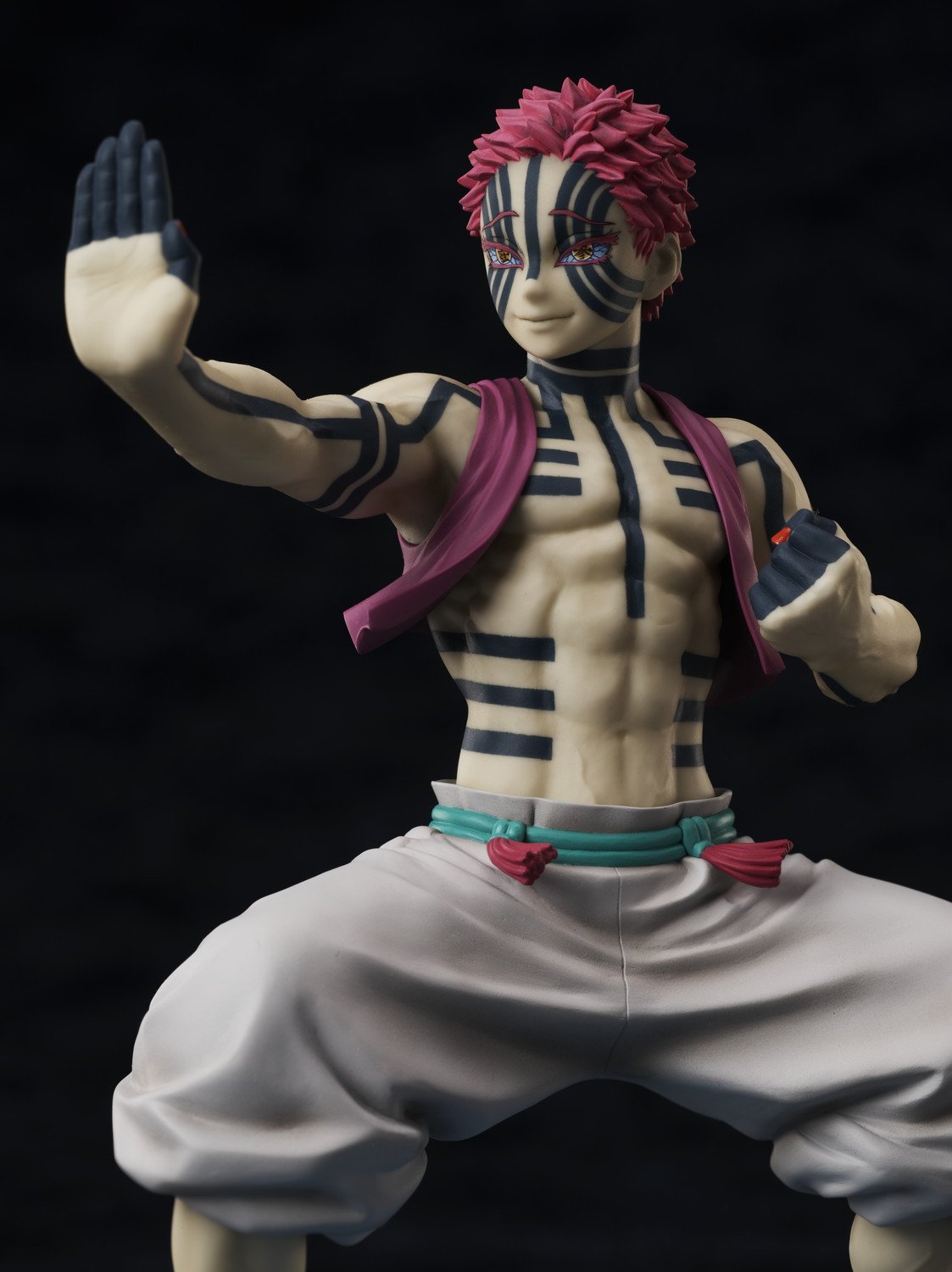 Demon Slayer - Akaza Figure Destructive Death Compass Needle ...