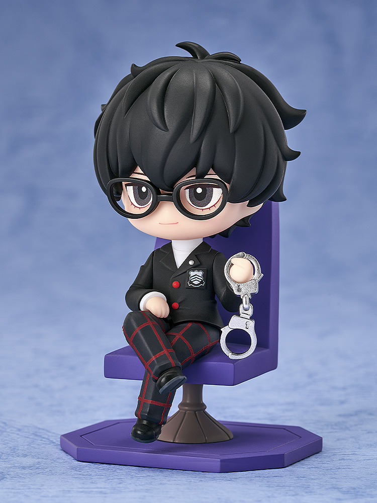 Persona 5 - P5R Protagonist Qset+ Chibi Figure | Crunchyroll Store