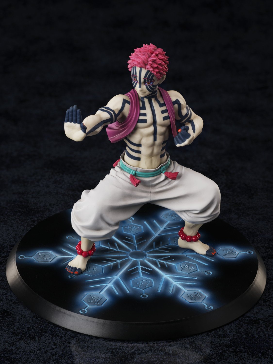 Demon Slayer - Akaza Figure Destructive Death Compass Needle ...