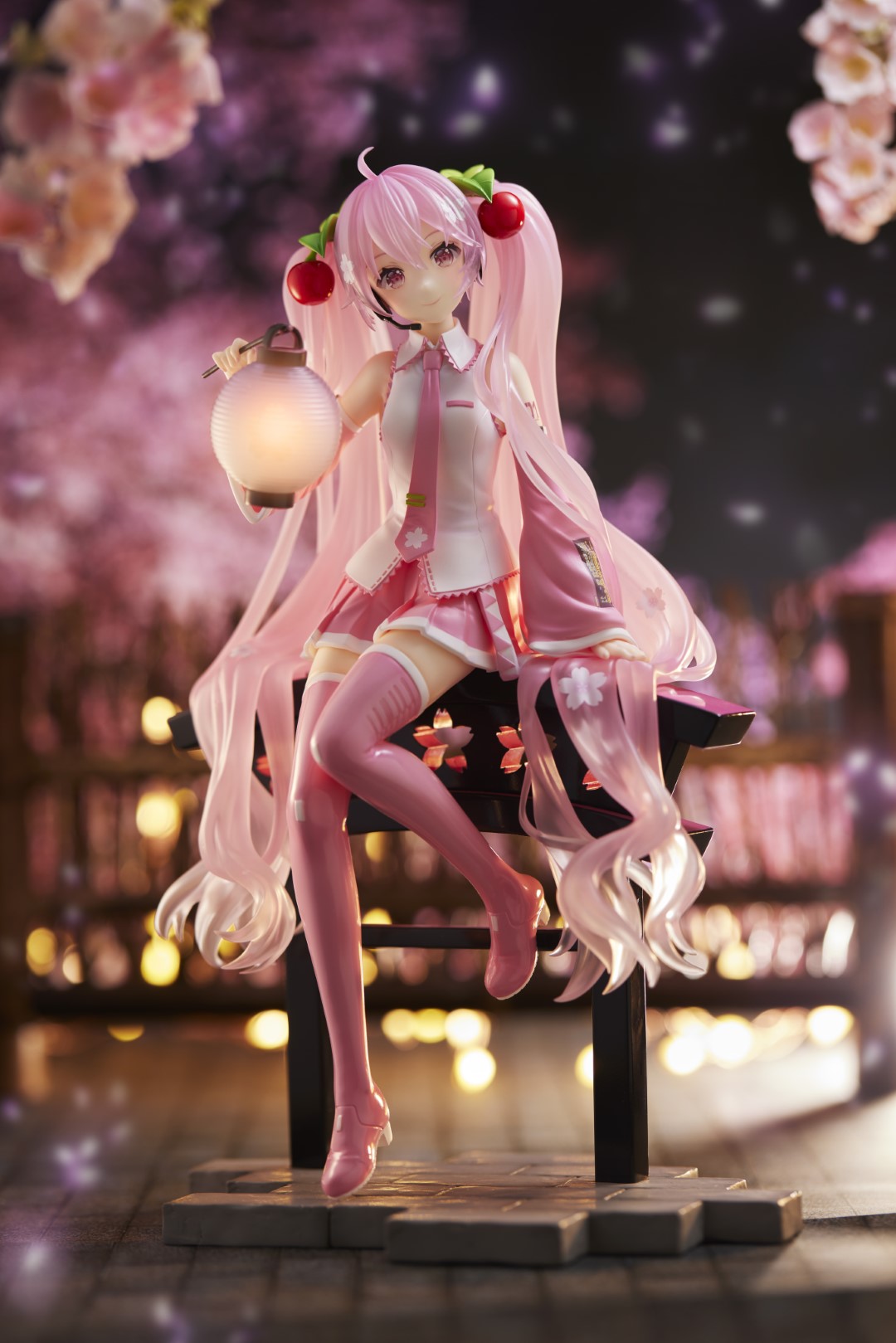 Hatsune Miku - Sakura Miku AMP+ Prize Figure (Sakura Lantern Ver.) (Re-run) | Crunchyroll Store