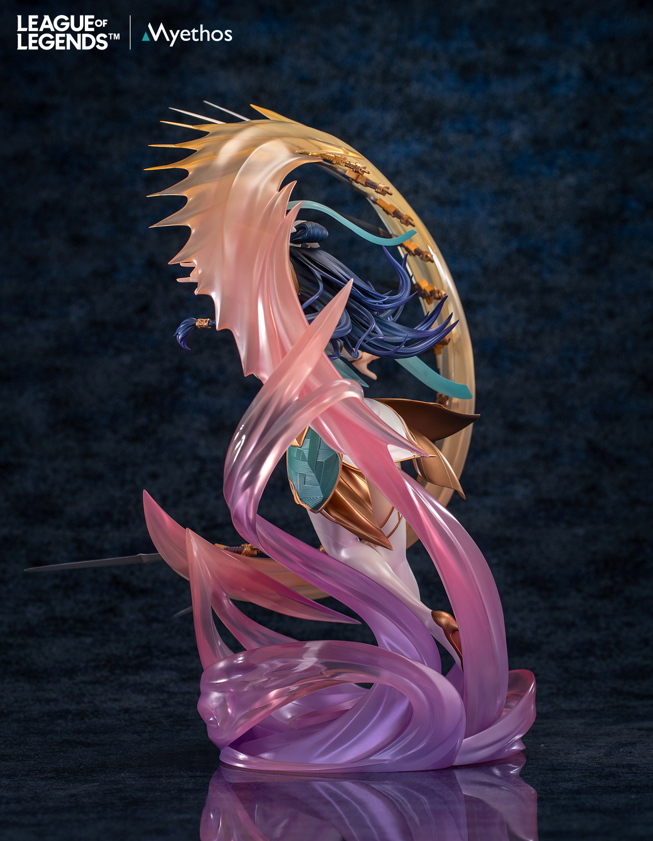 League of Legends - Divine Sword Irelia 1/7 Scale Figure | Crunchyroll ...